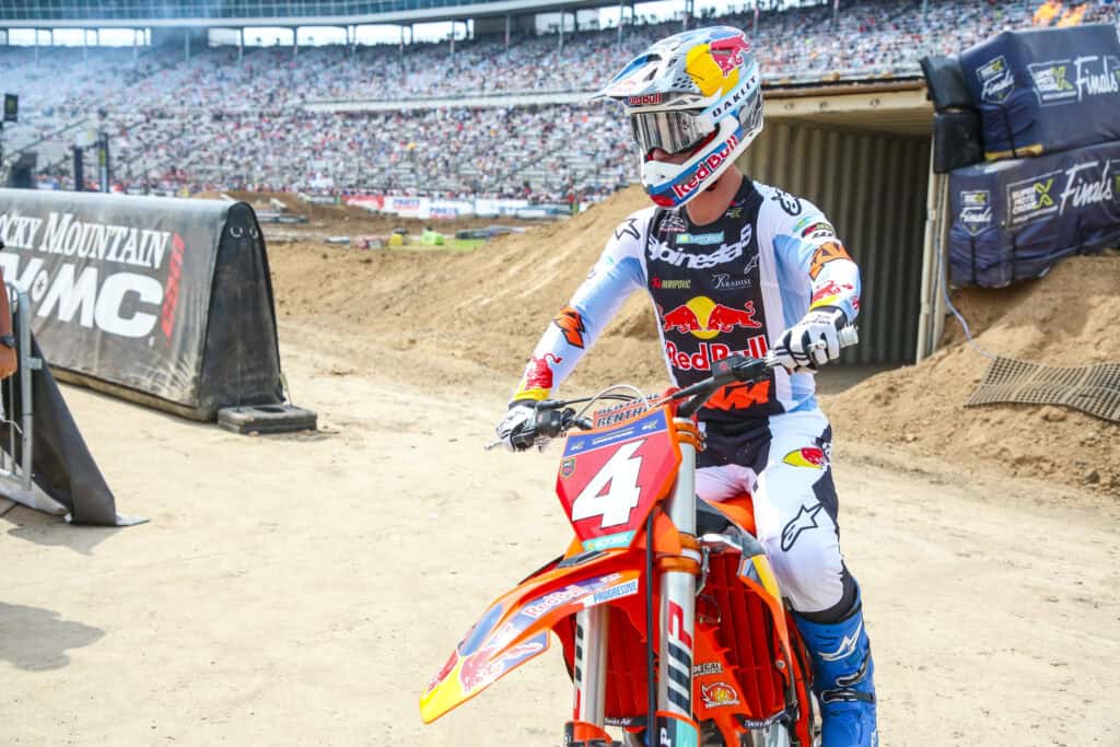 Chase Sexton Out for Moto 2 in Las Vegas from Hand Injury | Kickin' the ...